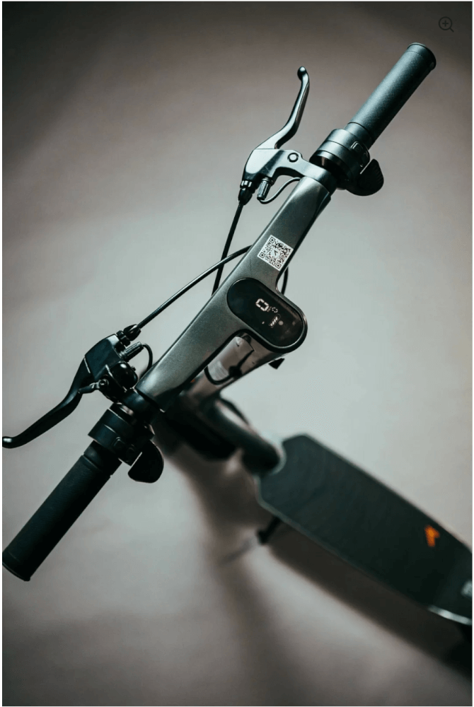 สกู๊ตเตอร์ไฟฟ้า APOLLO CITY PRO (DUAL MOTOR) ELECTRIC SCOOTER